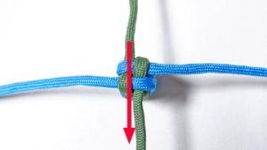 パラコードでダイヤモンドノット（4本）の編み方！綺麗な玉結び・飾り結び Paracord 4 Strand Diamond Knot